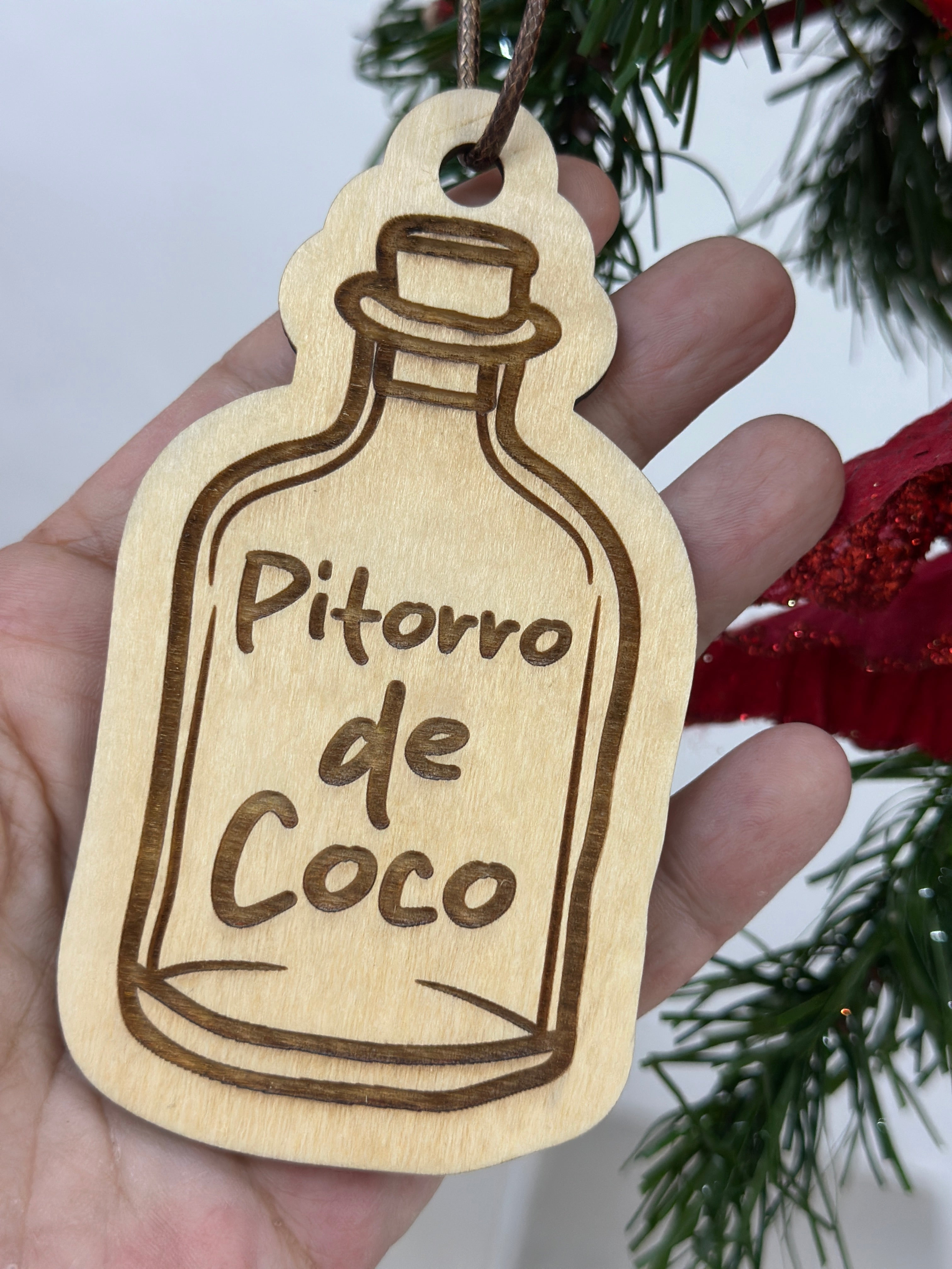Pitorro de Coco en Madera – The Beads Place PR